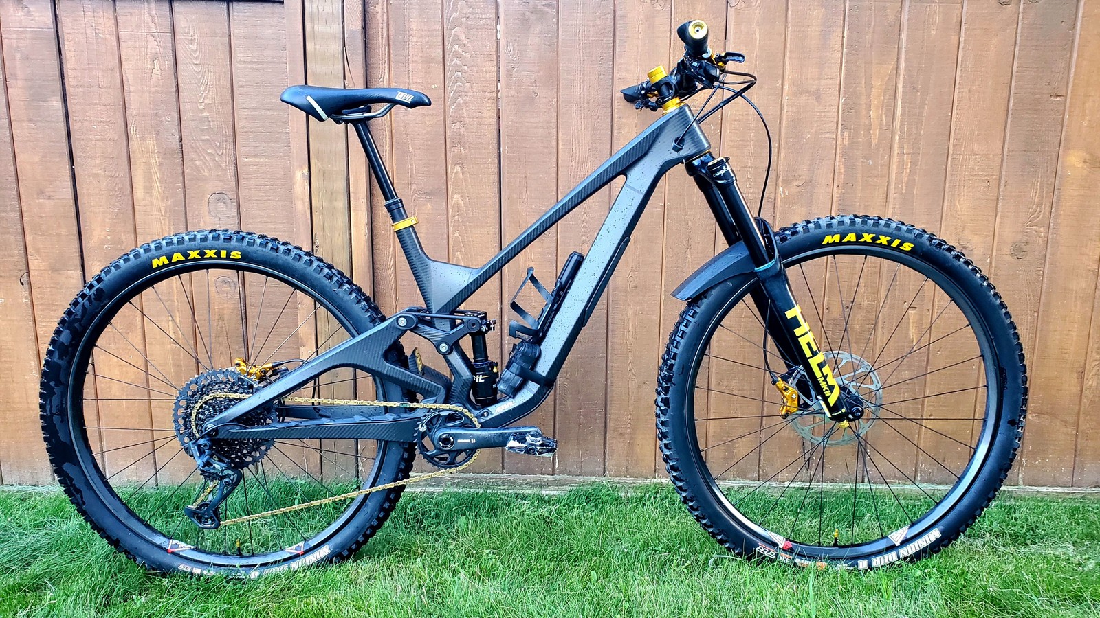 We Are One Arrival - Thejo's Bike Check - Vital MTB