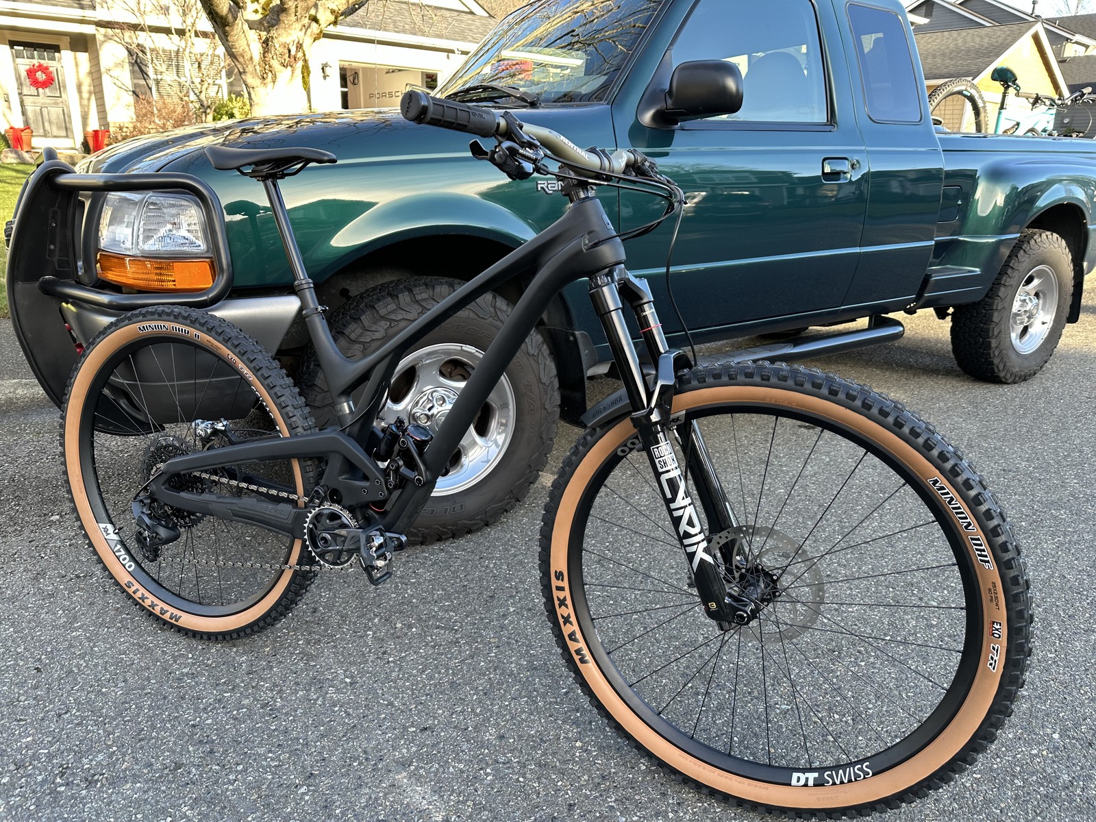 Custom Evil Offering V2 - ethanrosen's Bike Check - Vital MTB
