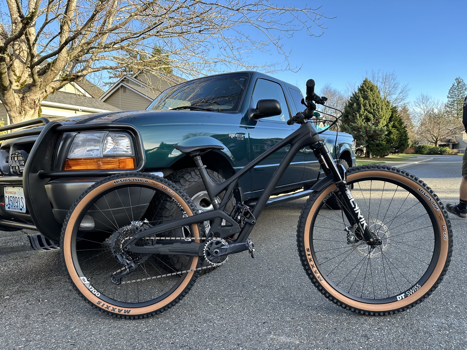 Custom Evil Offering V2 - ethanrosen's Bike Check - Vital MTB