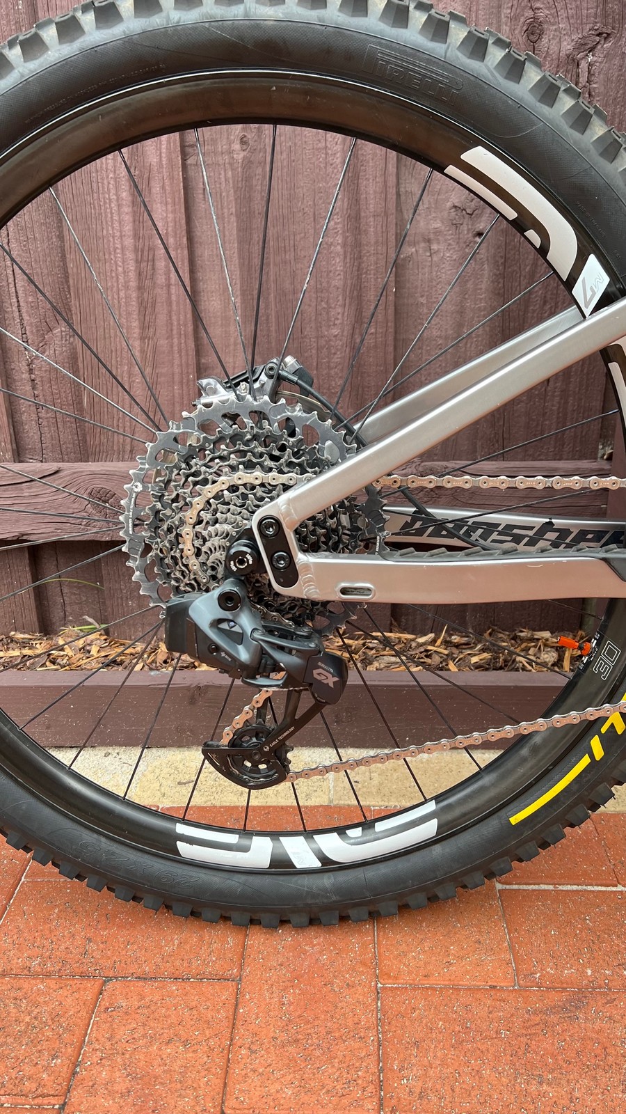 Banshee Titan v3.2 X-Large Fully Custom Built - sammyg2468's Bike Check ...