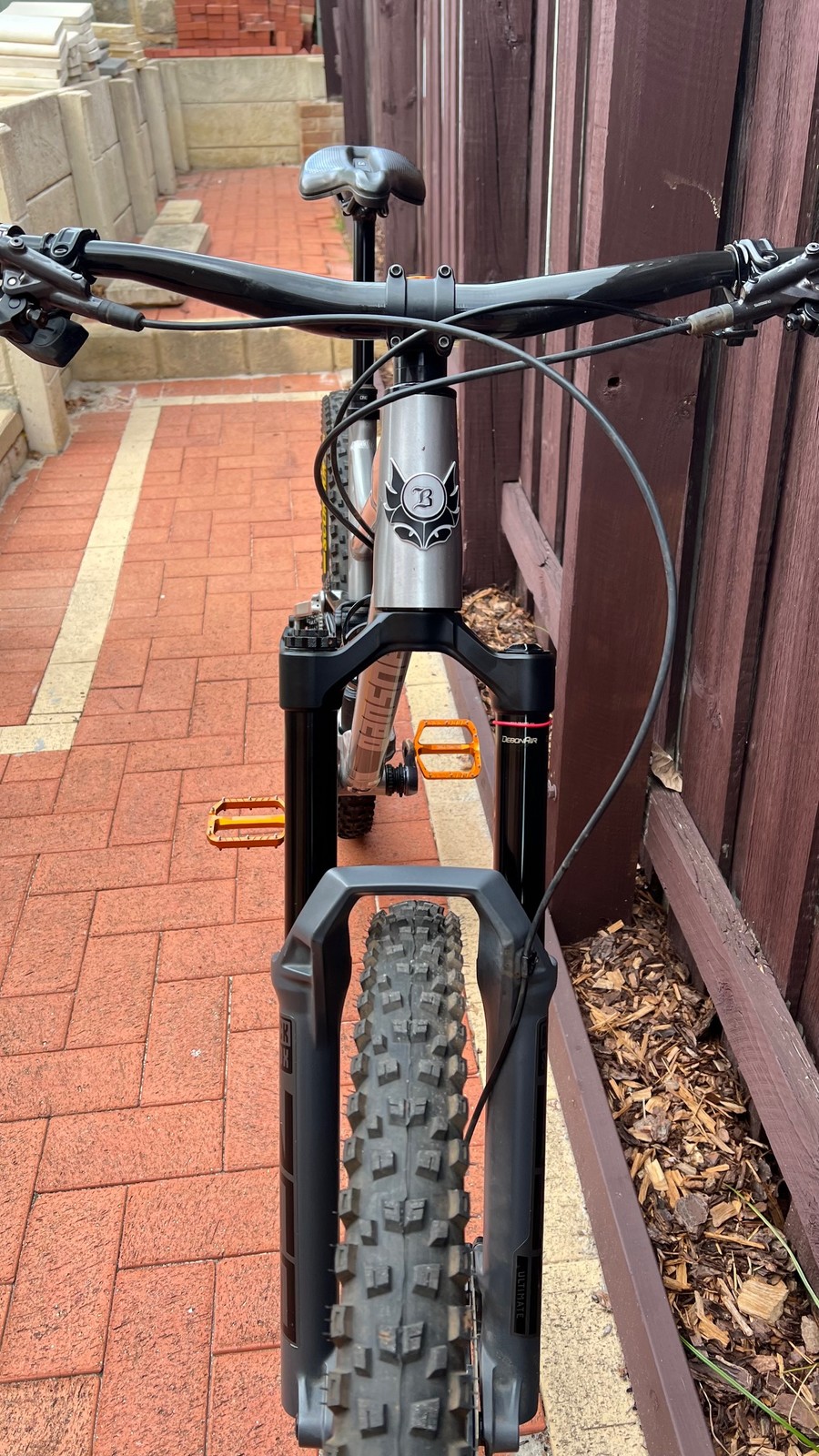 Banshee Titan v3.2 X-Large Fully Custom Built - sammyg2468's Bike Check ...