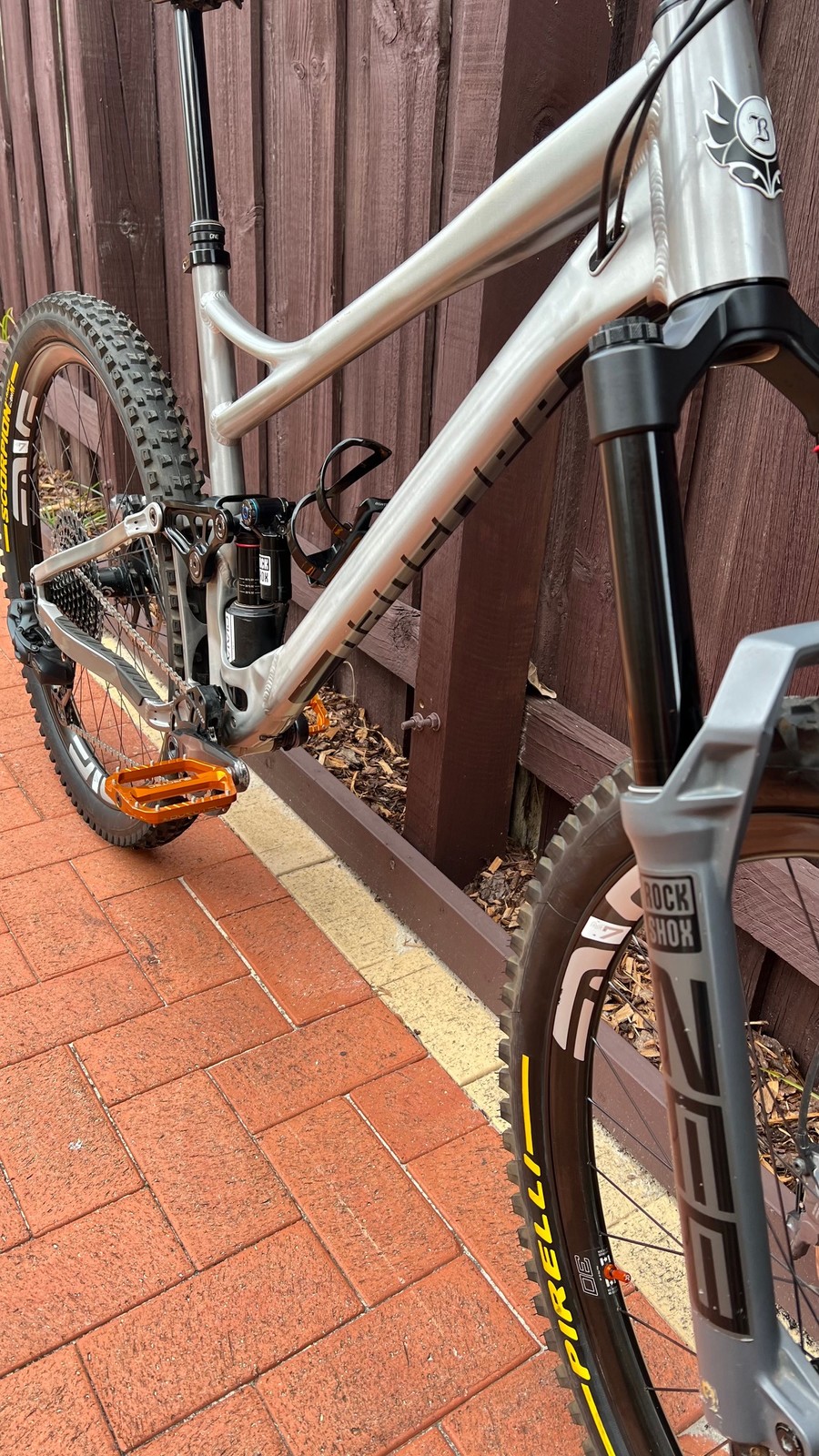 Banshee Titan v3.2 X-Large Fully Custom Built - sammyg2468's Bike Check ...