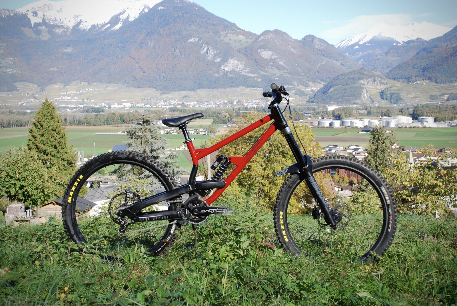 Lambert-Cycles Freeride Prototype - benlambert's Bike Check - Vital MTB