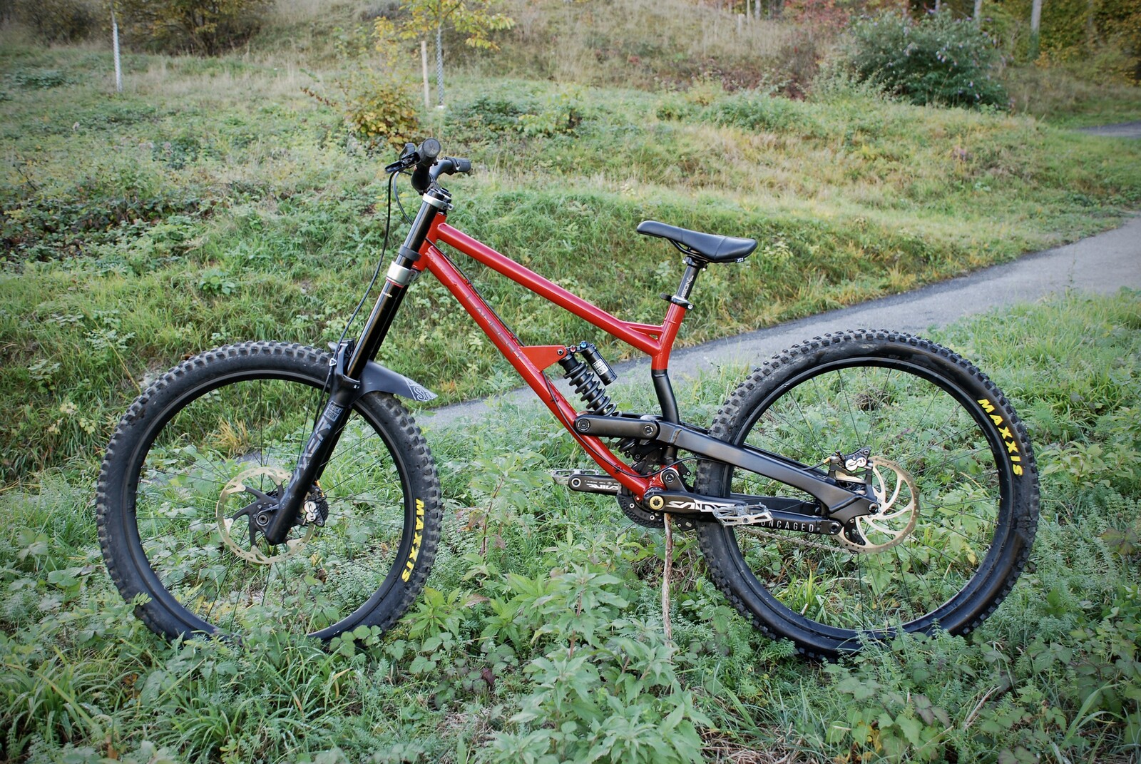 Lambert-Cycles Freeride Prototype - benlambert's Bike Check - Vital MTB