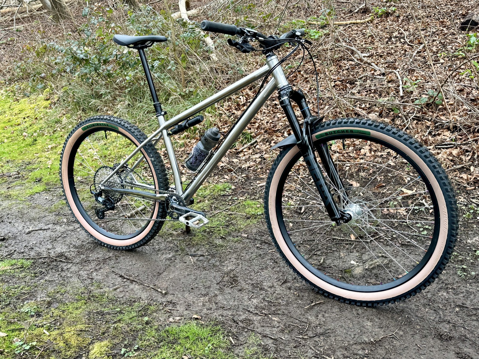 Starling Roost - appltn's Bike Check - Vital MTB
