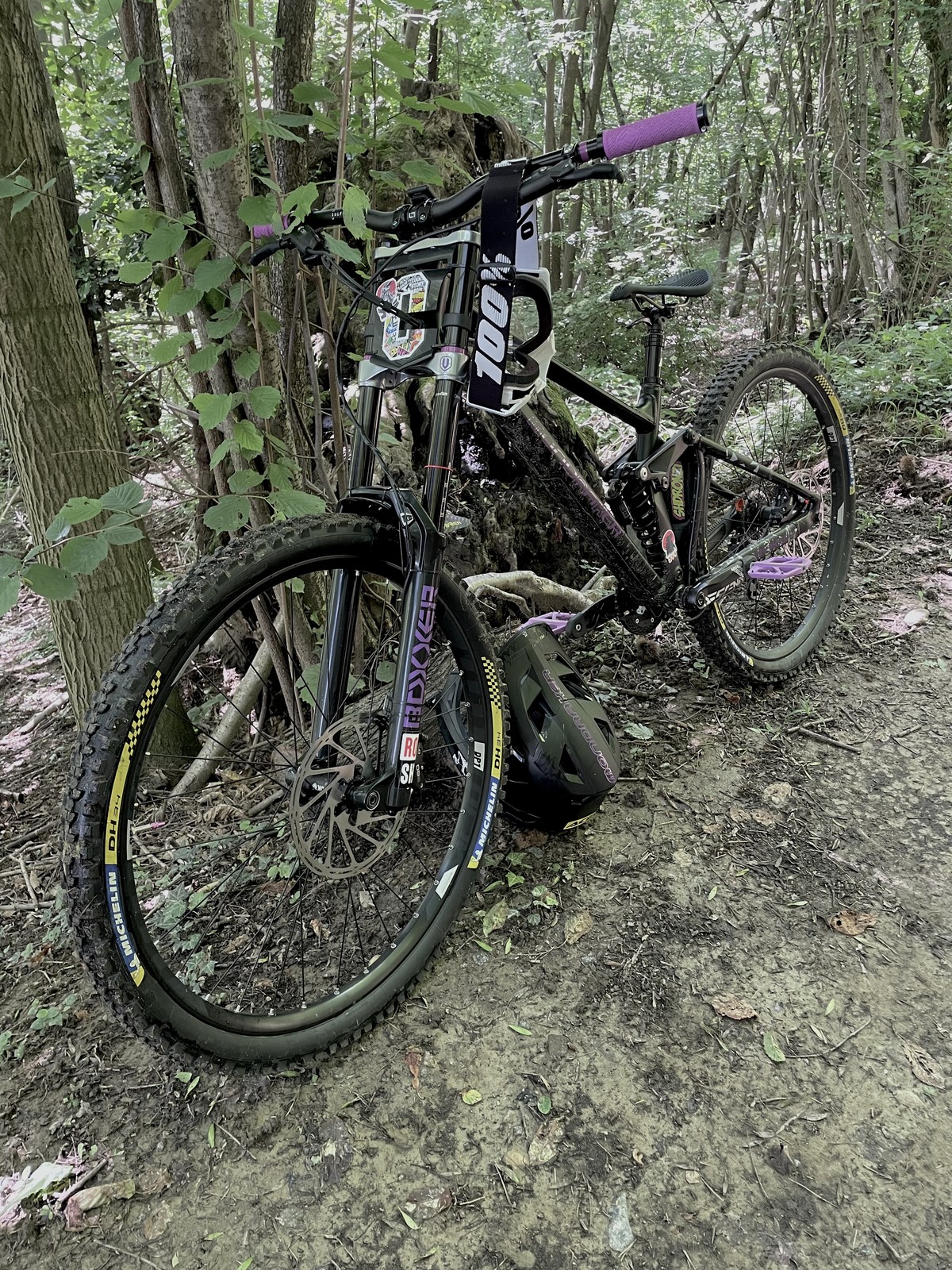 Mondraker Summum ( Godzilla MX ) - _matt_purple_'s Bike Check - Vital MTB