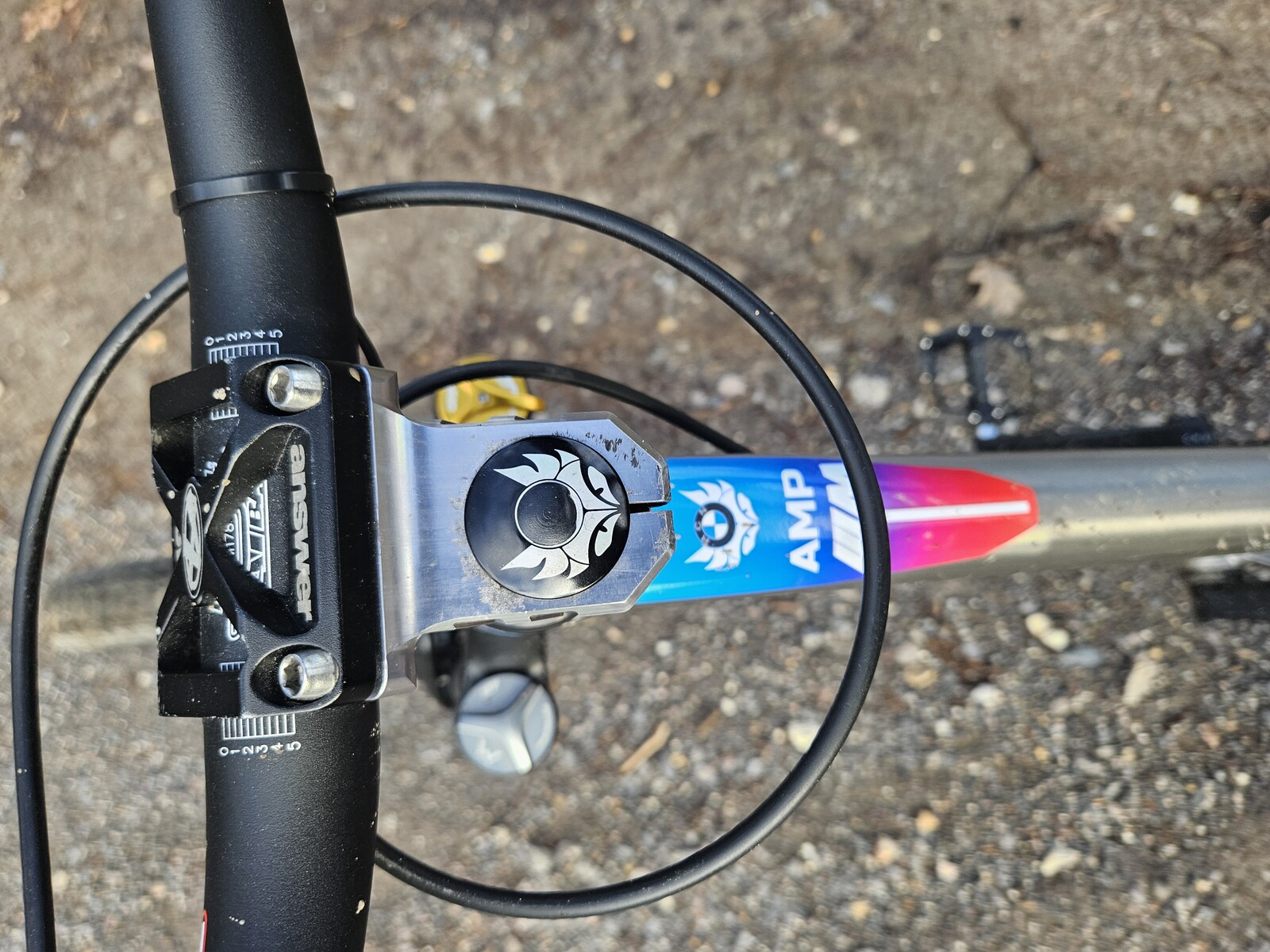 Banshee Amp - Team Beem 24" - Rob RiZen's Bike Check - Vital MTB