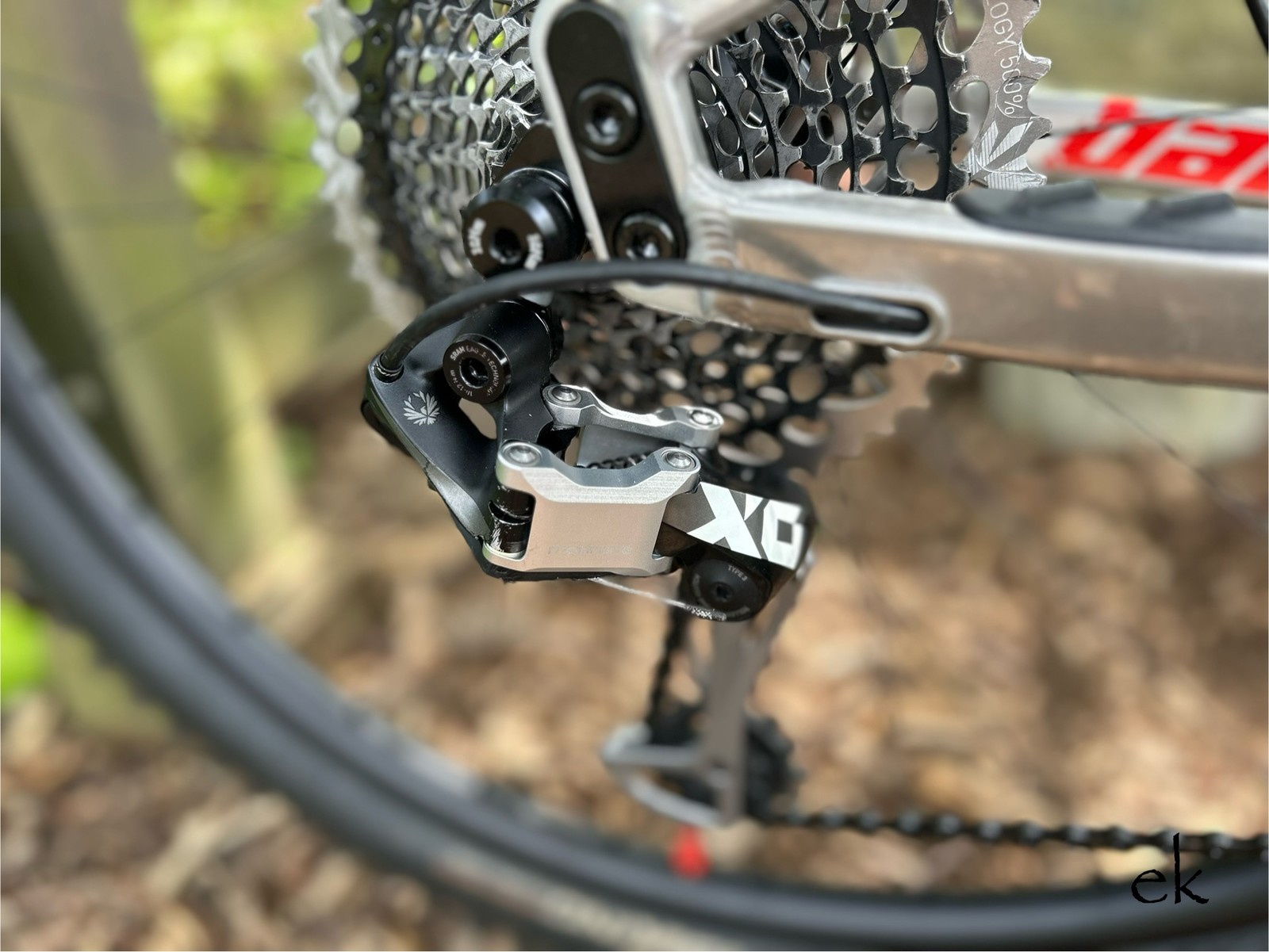 2021 Banshee Phantom V3 - EliKaz🇺🇸's Bike Check - Vital MTB