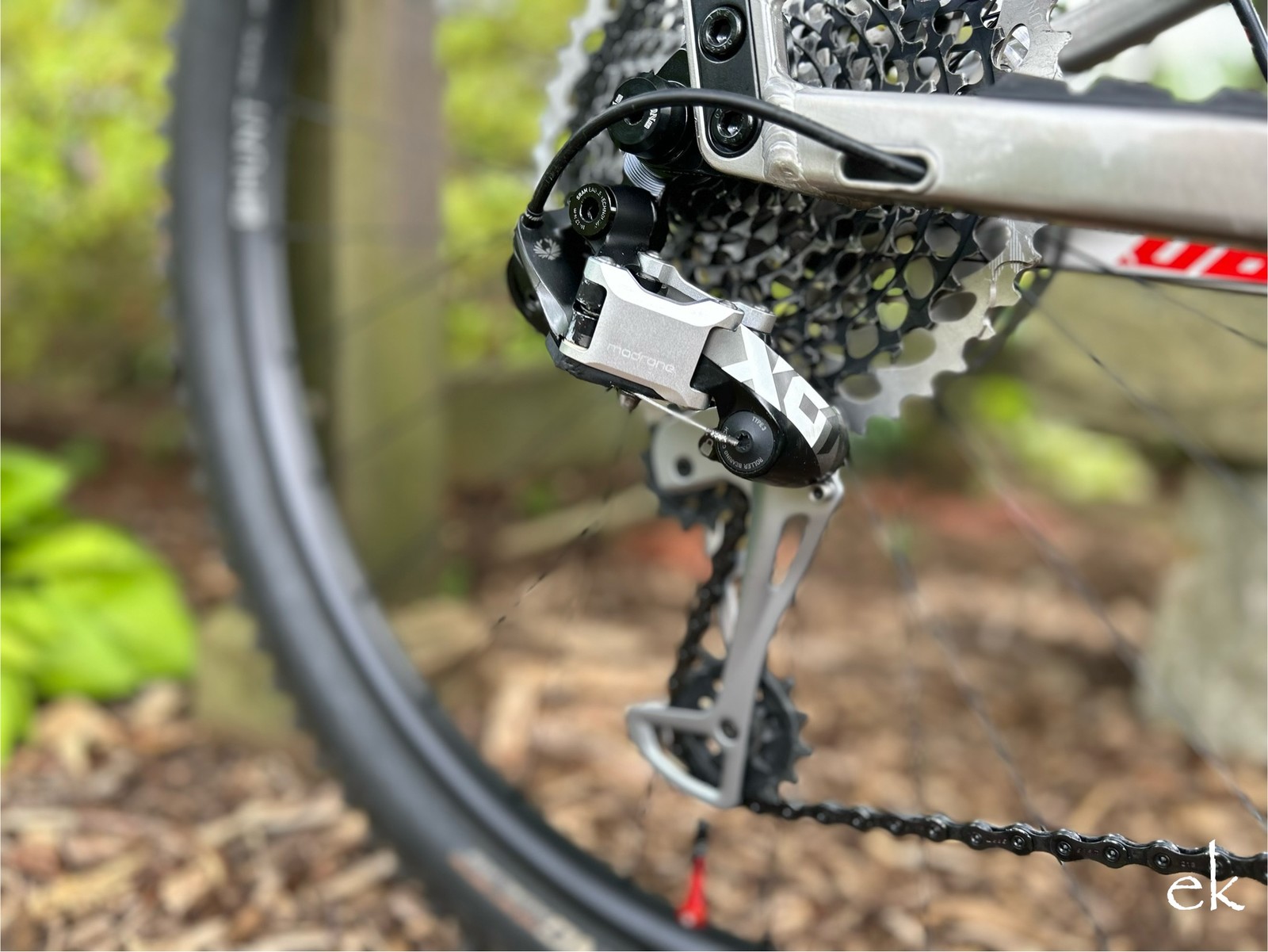 2021 Banshee Phantom V3 - EliKaz🇺🇸's Bike Check - Vital MTB