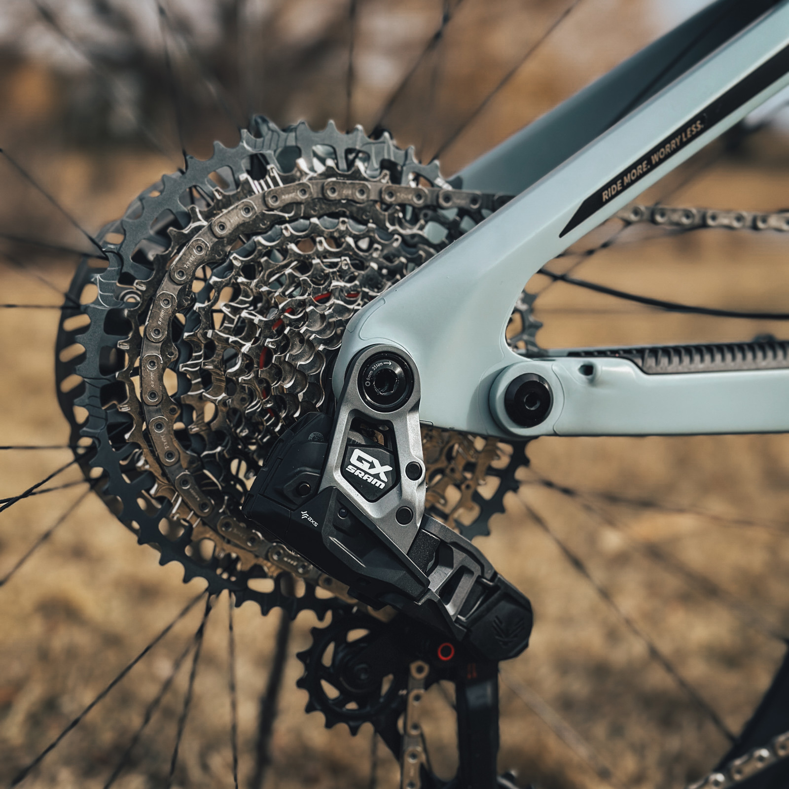 Custom build TRANSITION SPIRE - JasLuna's Bike Check - Vital MTB