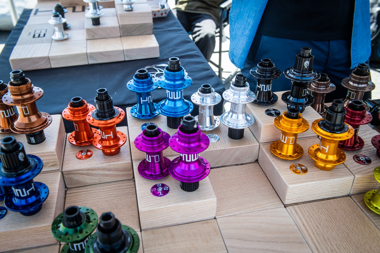 Project 321 Hubs - PIT BITS - Sea Otter 2023 Day 3 - Mountain Biking ...