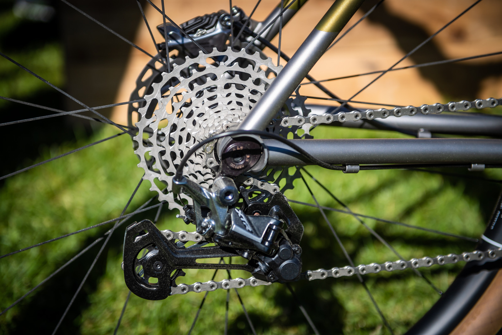 Hunt x Classified Internal Gear Hubs - PIT BITS - Sea Otter 2023 Day 2 ...