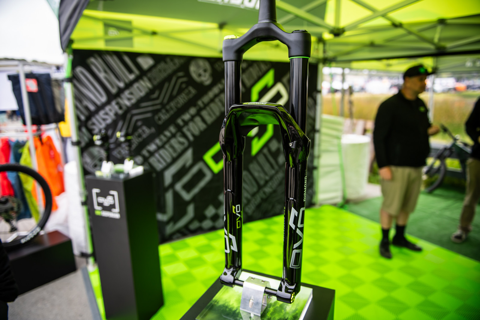 DVO Diamond D1 Fork - PIT BITS - Sea Otter 2024 Day 2 - Mountain Biking ...