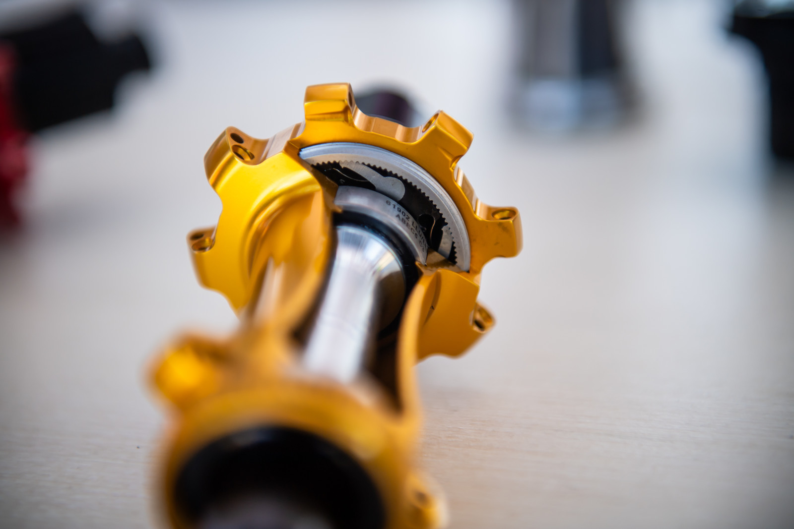 Industry Nine Solix hub - PIT BITS - Sea Otter 2024 Day 3 - Mountain ...