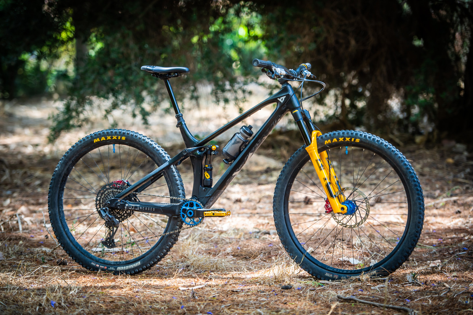YT IZZO Extra Bling Edition - iceman2058's Bike Check - Vital MTB