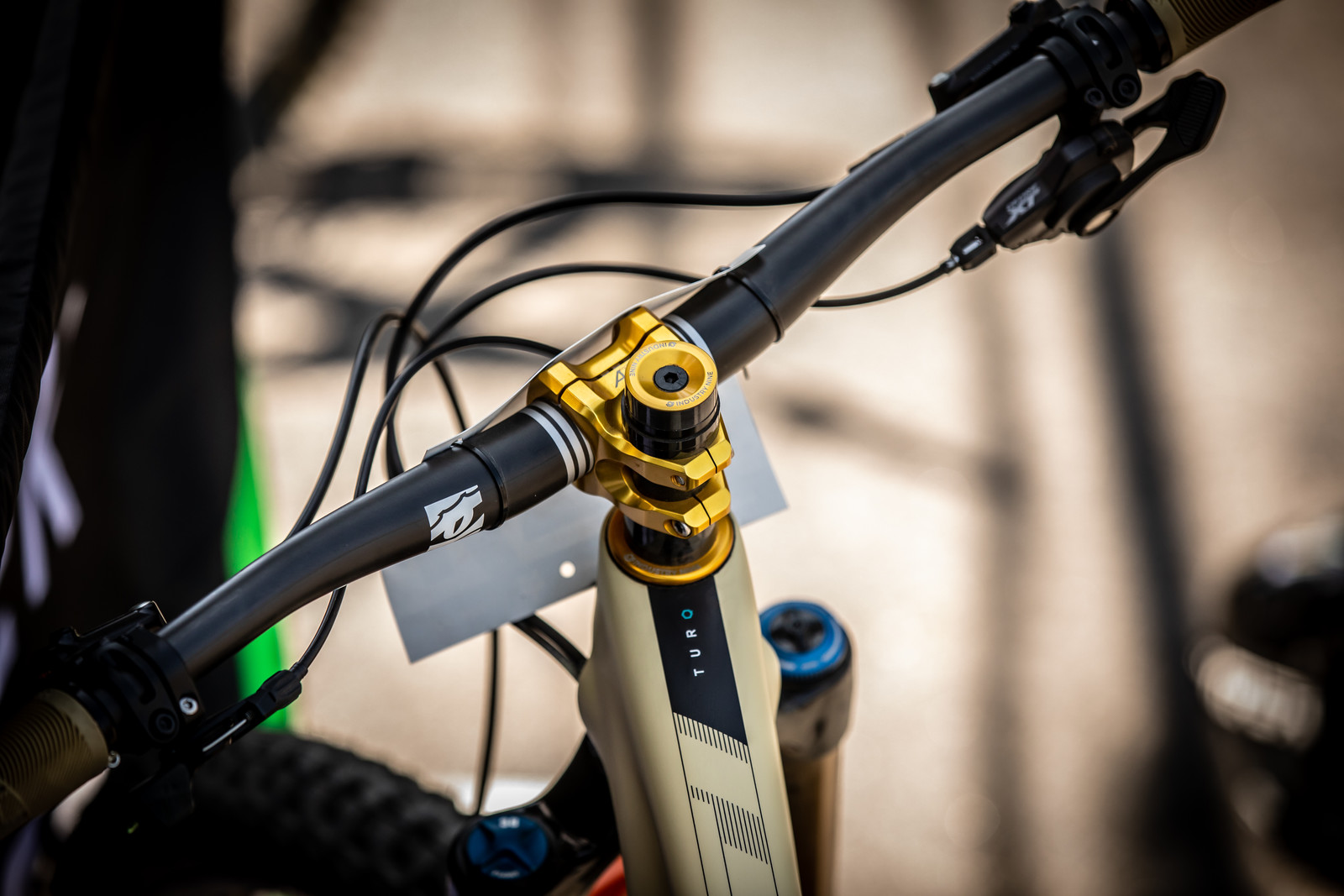 Lara Slavin's 2023 Yeti SB 165, custom mullet. I9 cockpit - PIT BITS ...