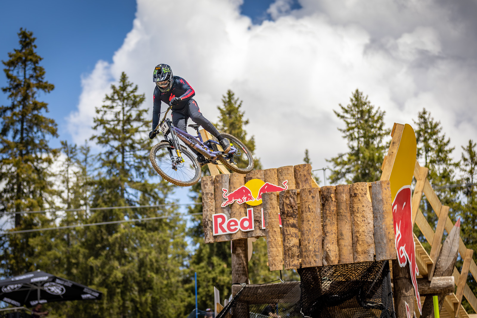 Jordan Williams - PHOTO BLAST - World Cup DH Race Day Lenzerheide ...