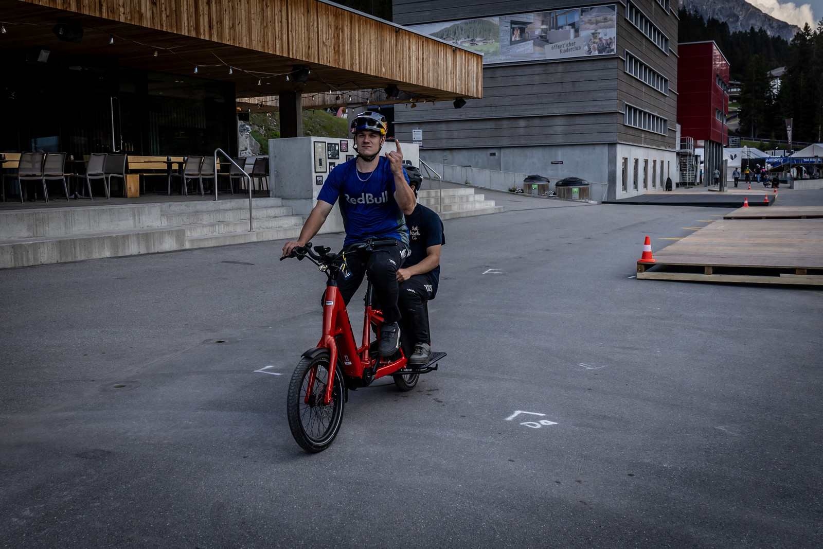 They get 100 MPG on that hog. Kade will shred anything with 2 wheels ...