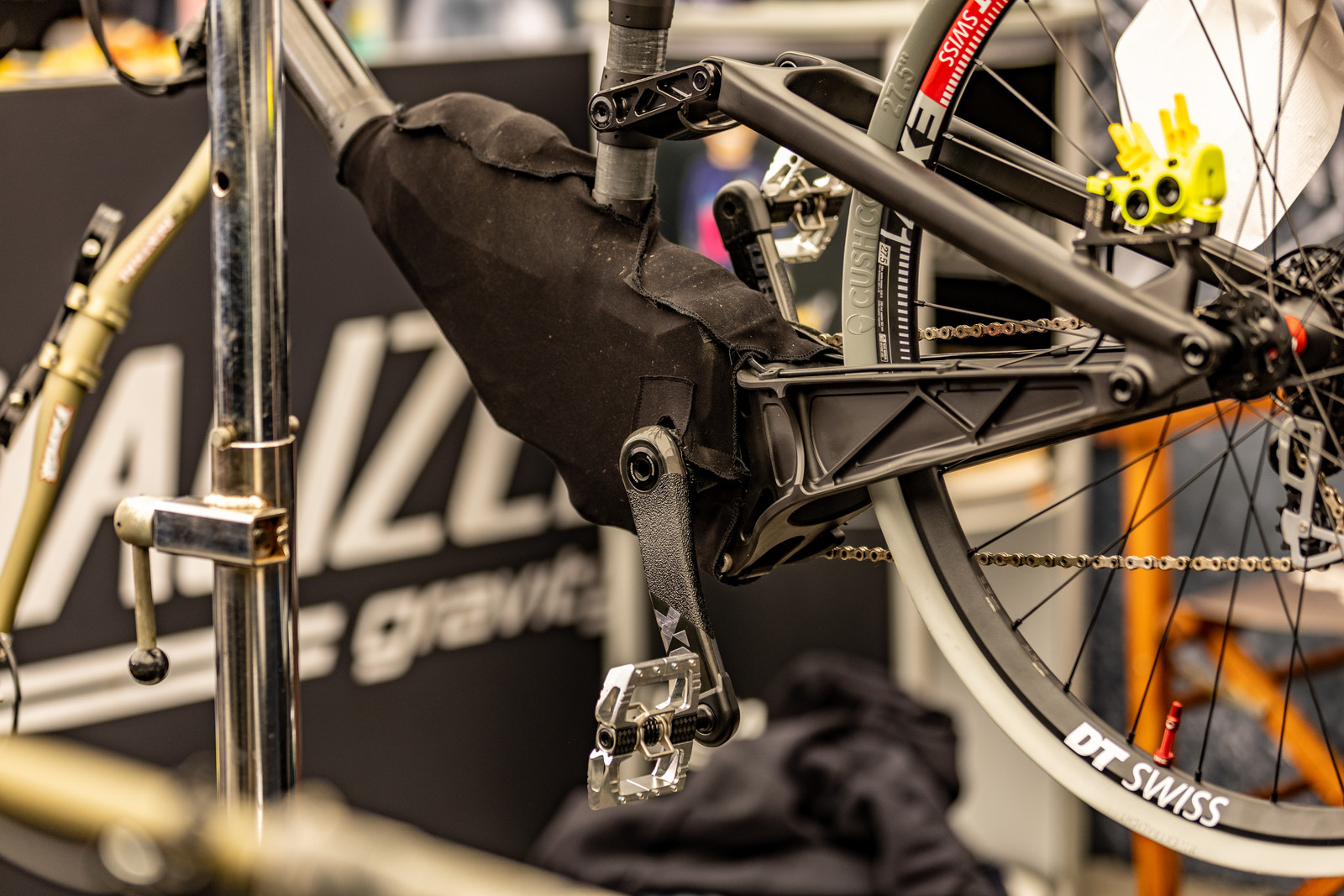 Loic Bruni's Specialized Prototype - PIT BITS 2 - 2023 World Cup ...