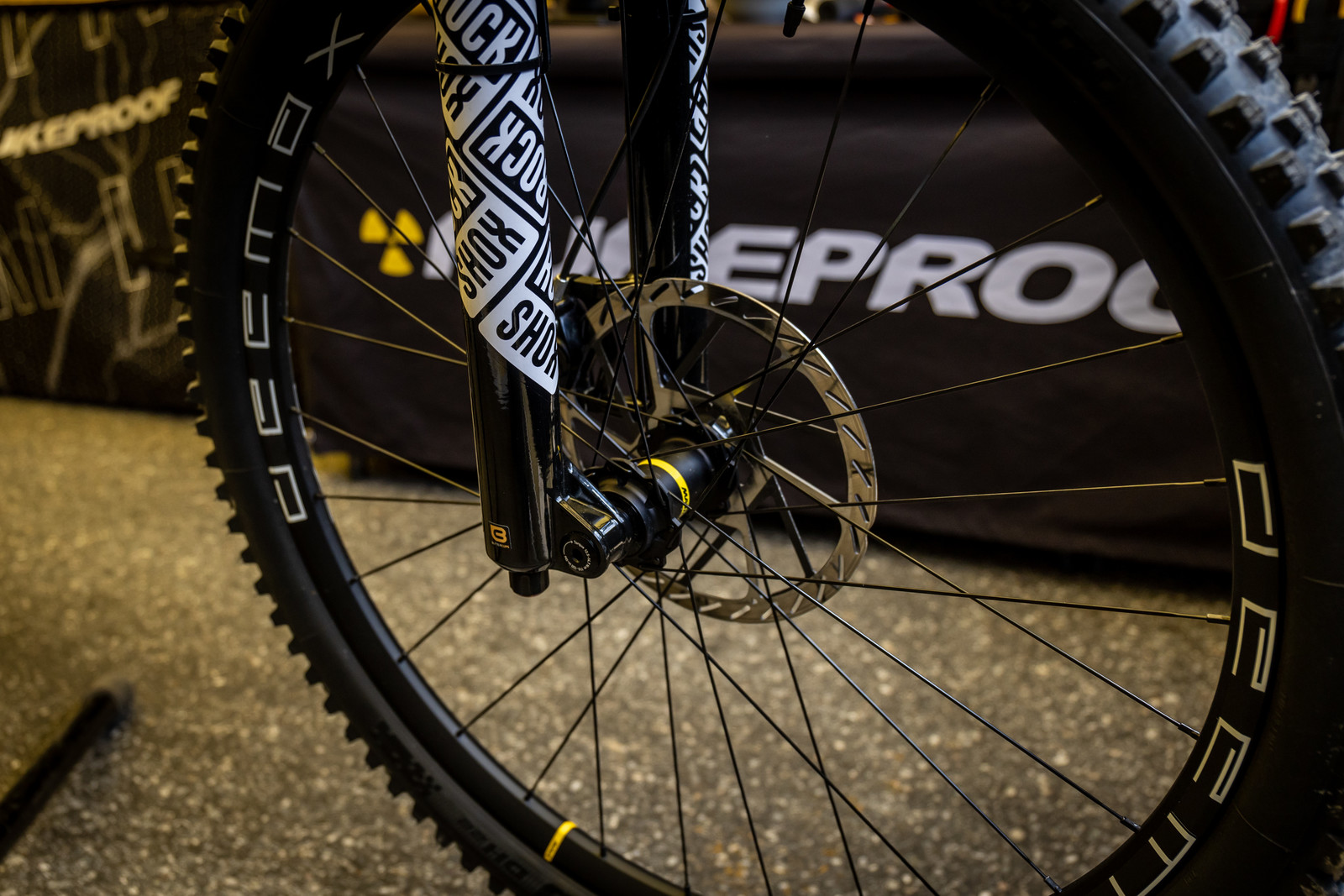 Sam Hill with his Nukeproof Dissent - PIT BITS 2 - 2023 World Cup ...