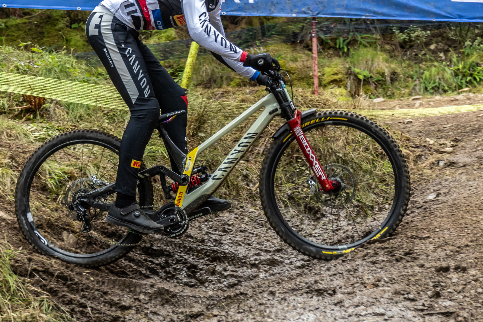 Canyon Sender - G-Out Project - WORLD CHAMPS, Fort William - Mountain ...