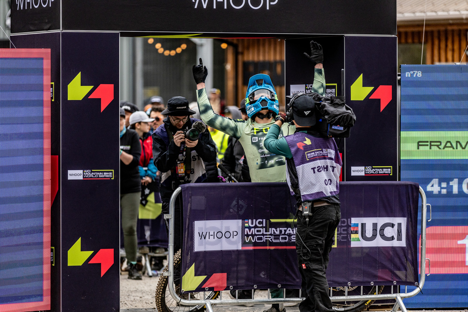 Asa Vermette - Fort William World Cup Downhill Race Day - Mountain ...