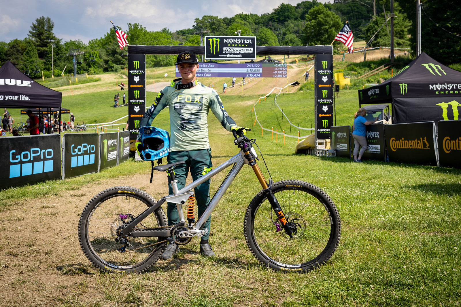 Fastest on the hill, Asa Vermette - Photo Blast - Monster Pro Downhill ...