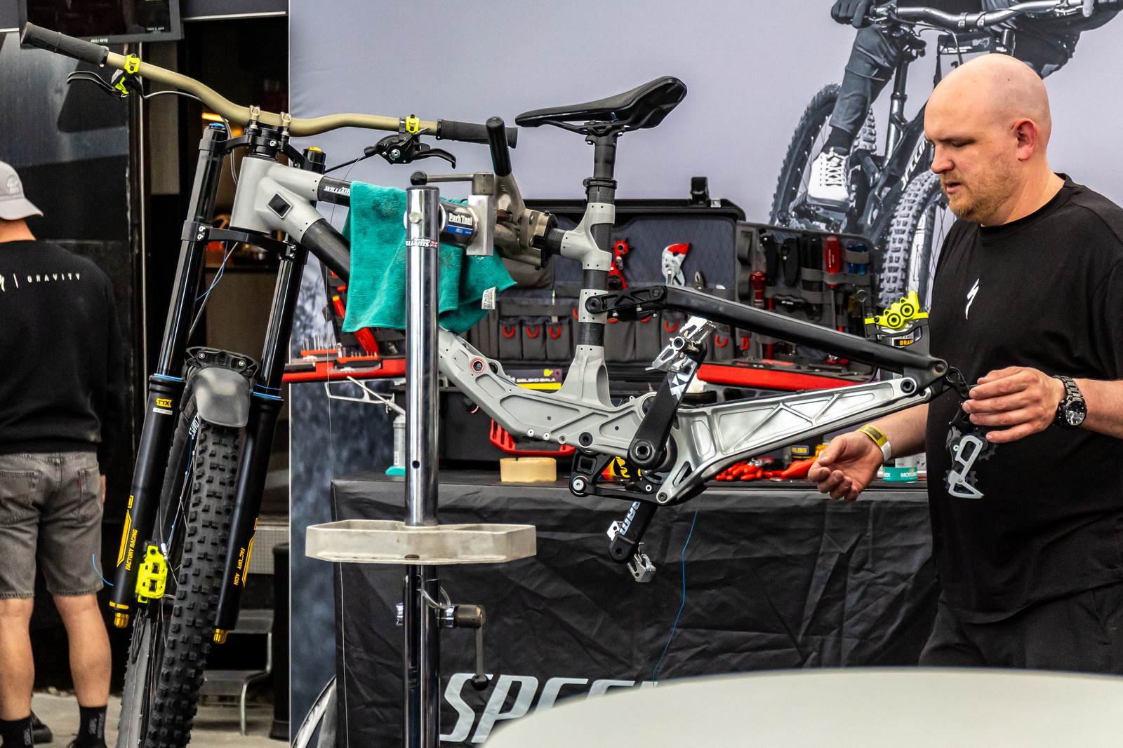 Specialized pits - PIT BITS - Poland World Cup Downhill, Bielsko-Biala ...