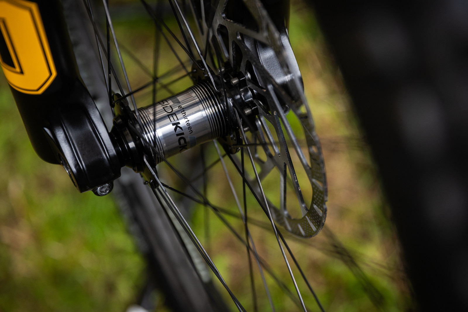 e13 Hubs - PIT BITS - Val di Sole World Cup Downhill - Mountain Biking ...