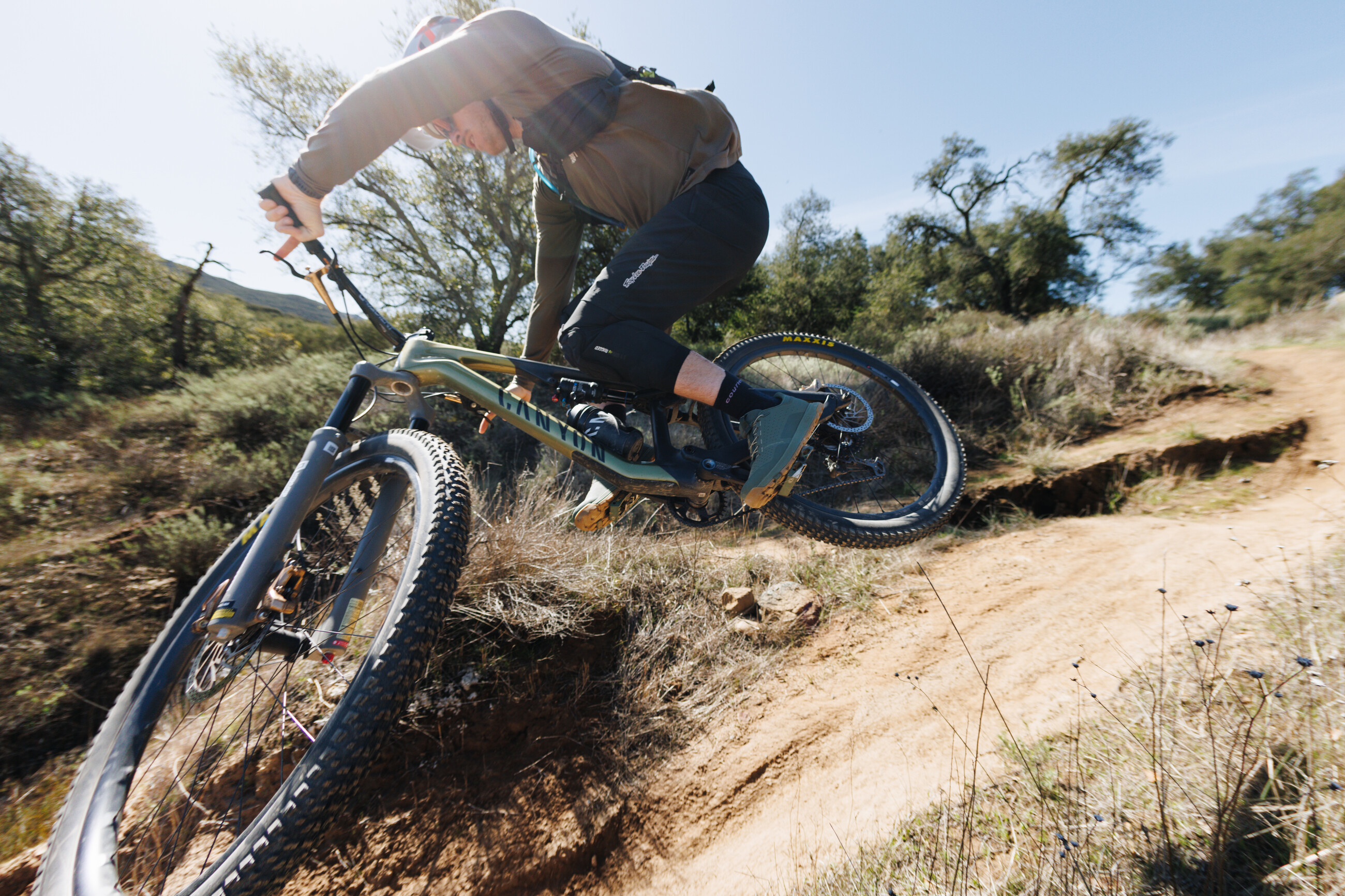 Crankbrothers Launches the Mallet and Stamp Trail Speed Lace Shoes ...