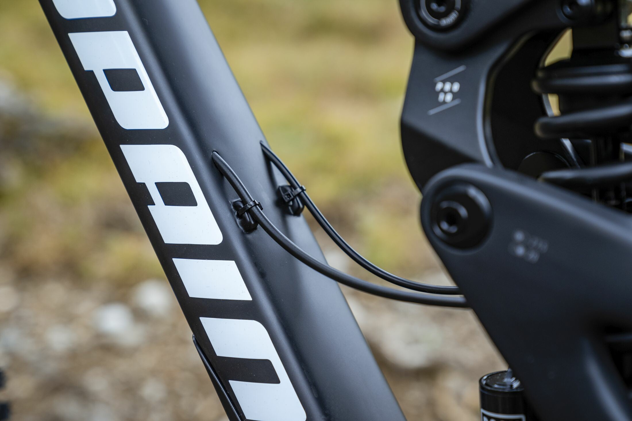 Propain Introduces the RAGE 3 R CF - Mountain Bike Press Release ...