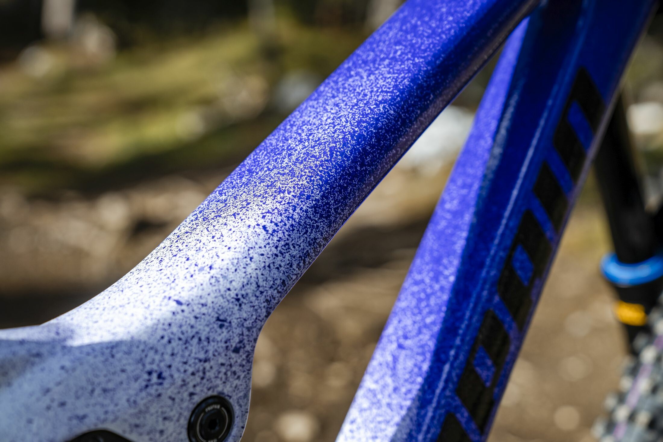 Propain Introduces the RAGE 3 R CF - Mountain Bike Press Release ...