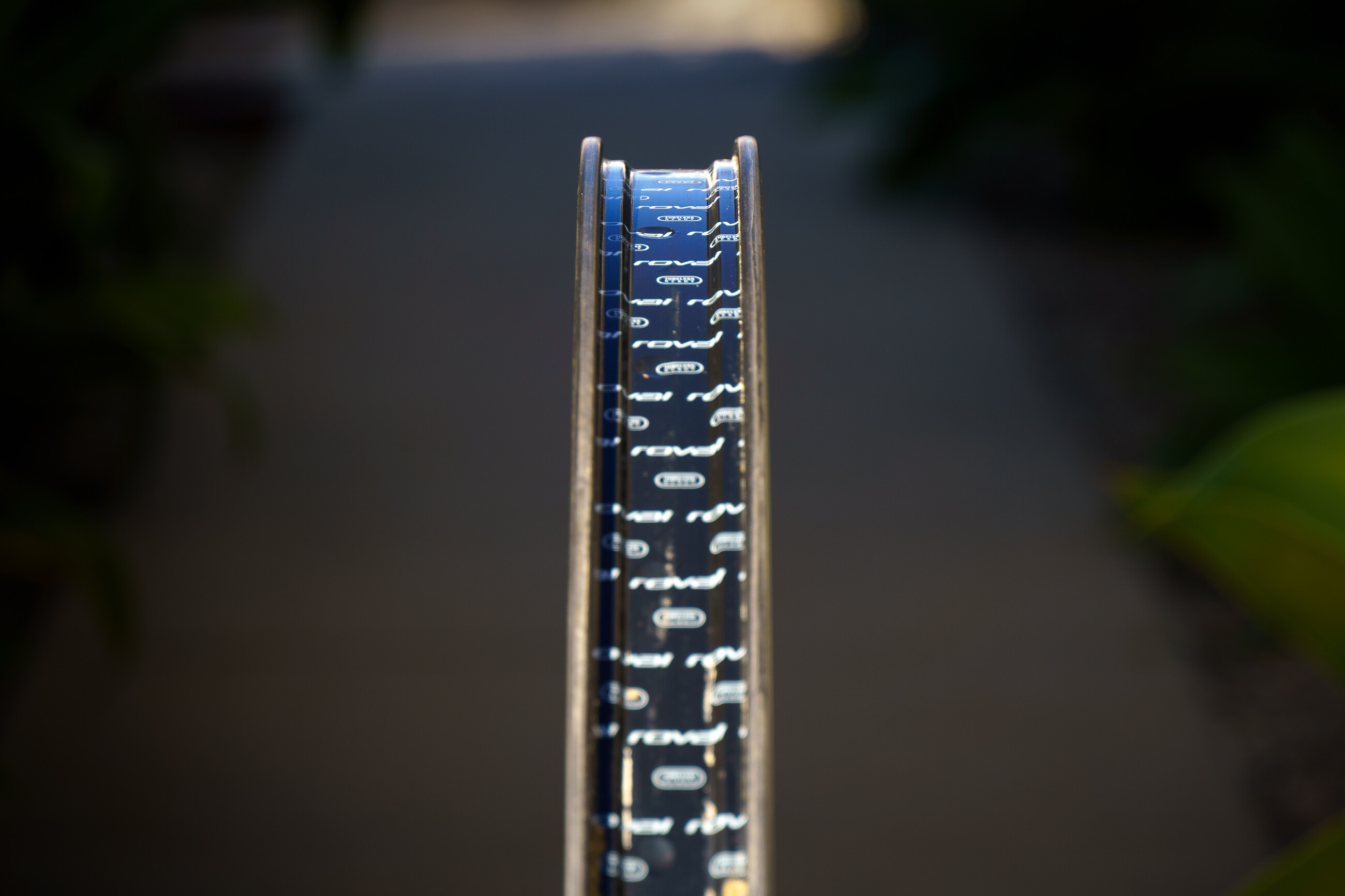 Mixing Materials - Testing Carbon and Aluminum Wheels Together ...