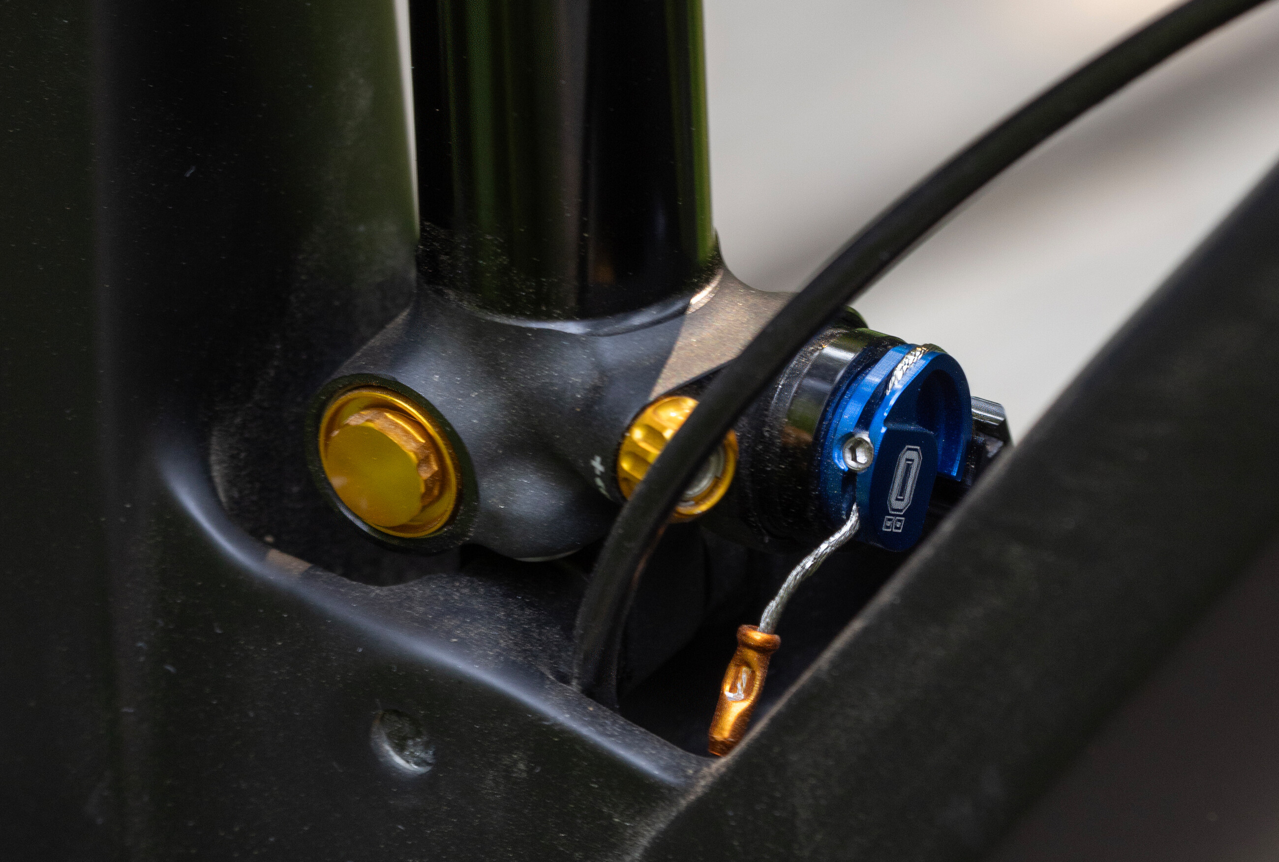 TESTED: Öhlins XC Suspension - RXC34 m.1 Fork and TXC2 Air Shock ...