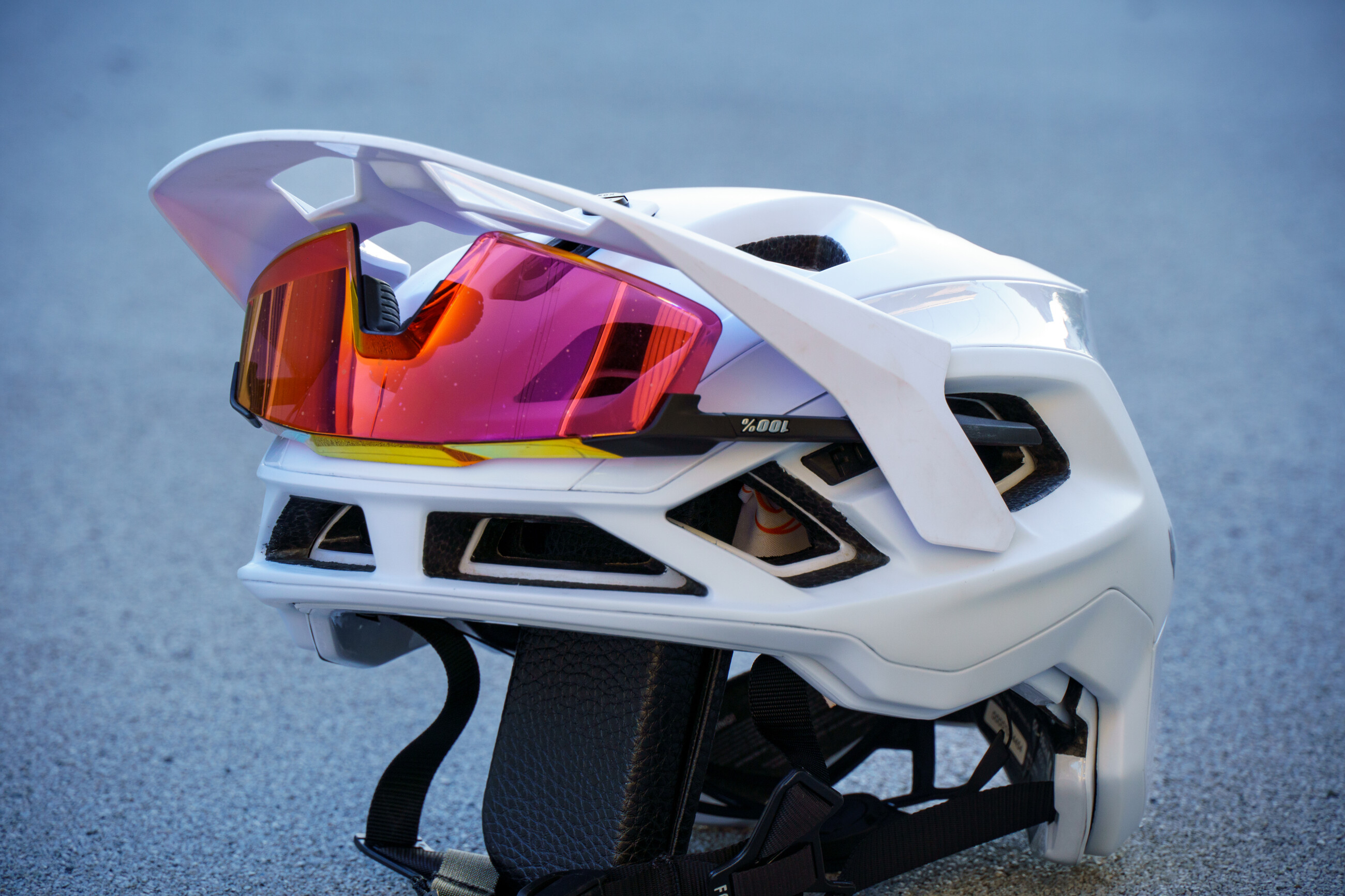 First Look | 2025 Fox Speedframe Helmets - Mountain Bike Feature ...