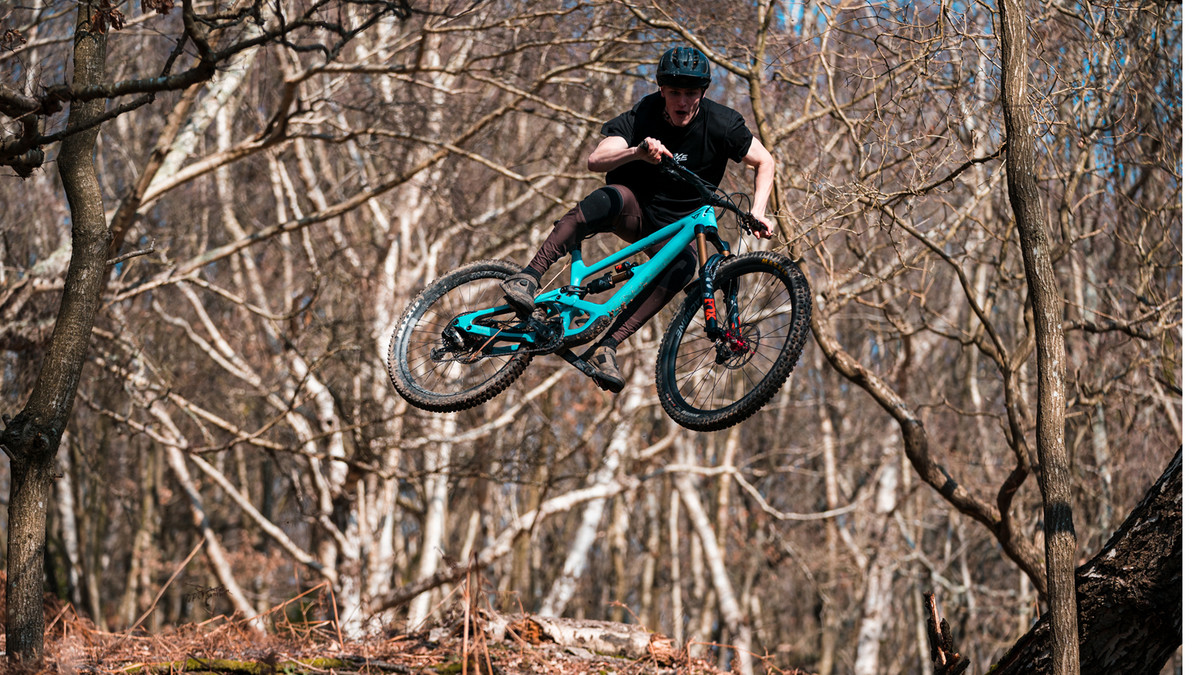 Straight From The UK - Rut Bashing With Josh Lowe - Daniel G - Mountain ...