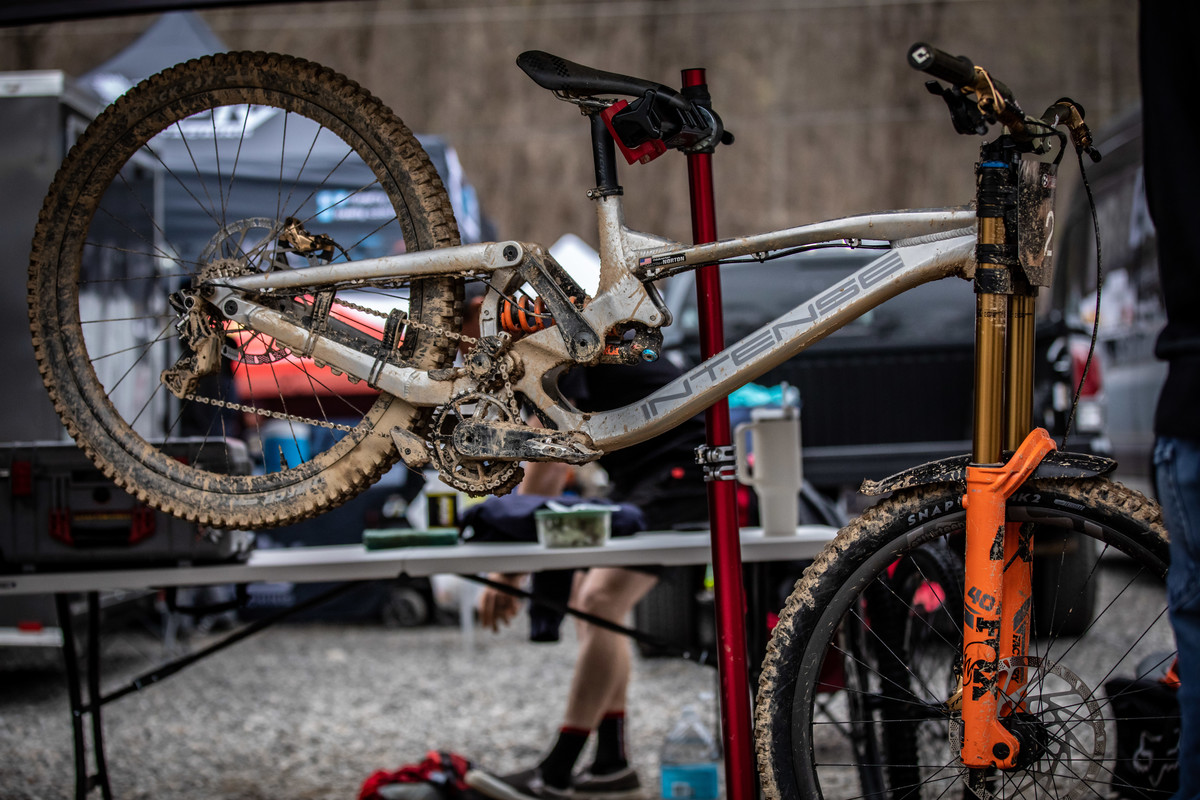Dakotah Norton's Prototype Intense DH Bike from Windrock - The Hub ...