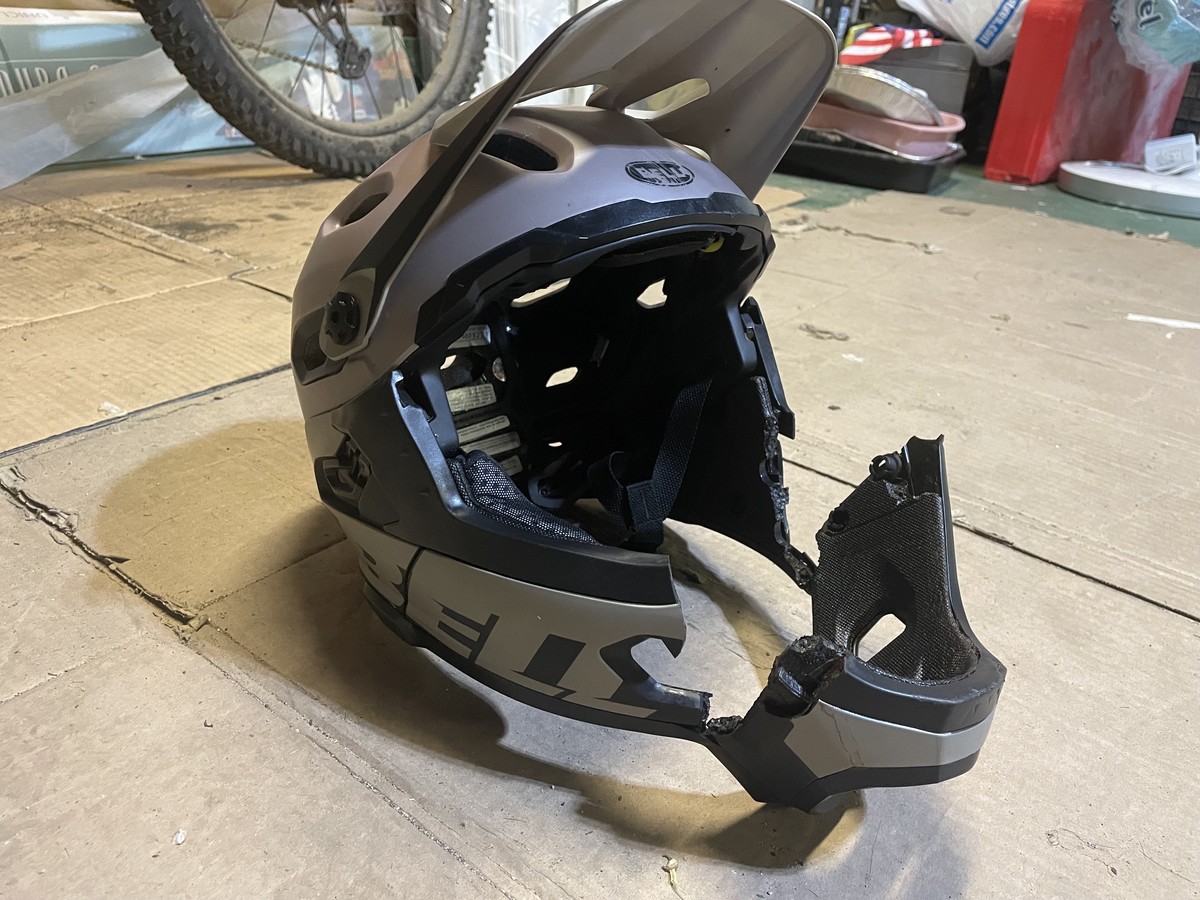 Catastrophic Full-Face Helmet Failure! - The Hub - Mountain Biking ...